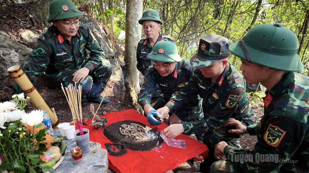 Đẩy mạnh chiến dịch tìm kiếm, quy tập hài cốt liệt sĩ - Báo Tuyên Quang ...
