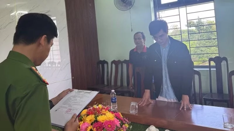 Đà Nẵng bắt tạm giam đối tượng giả danh nữ sinh viên lừa đảo chiếm đoạt ...