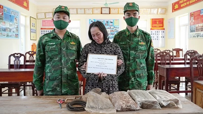 Thanh Hóa: Bắt quả tang đối tượng tàng trữ vật liệu nổ - Báo Tuyên ...