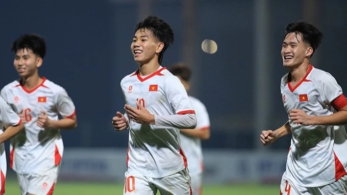 U17 Việt Nam đại thắng 6-0 U17 Singapore - Báo Tuyên Quang điện tử